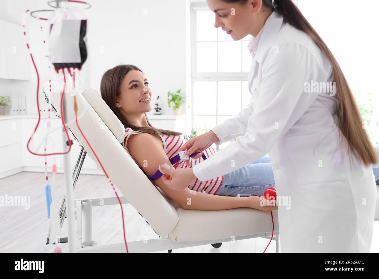 Young blood transfusion hi-res stock photography and images - Alamy