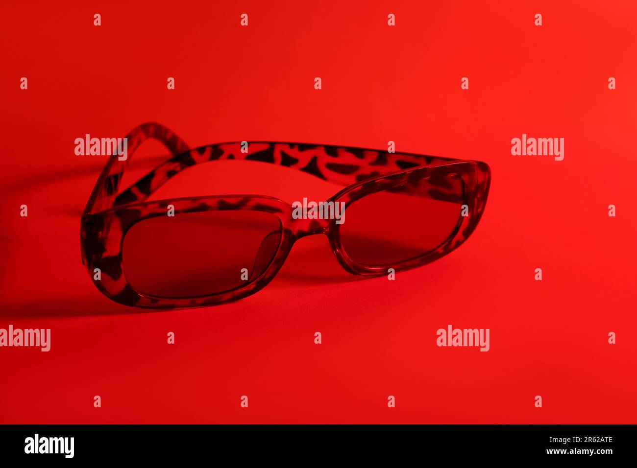 Leopard glasses hi-res stock photography and images - Alamy