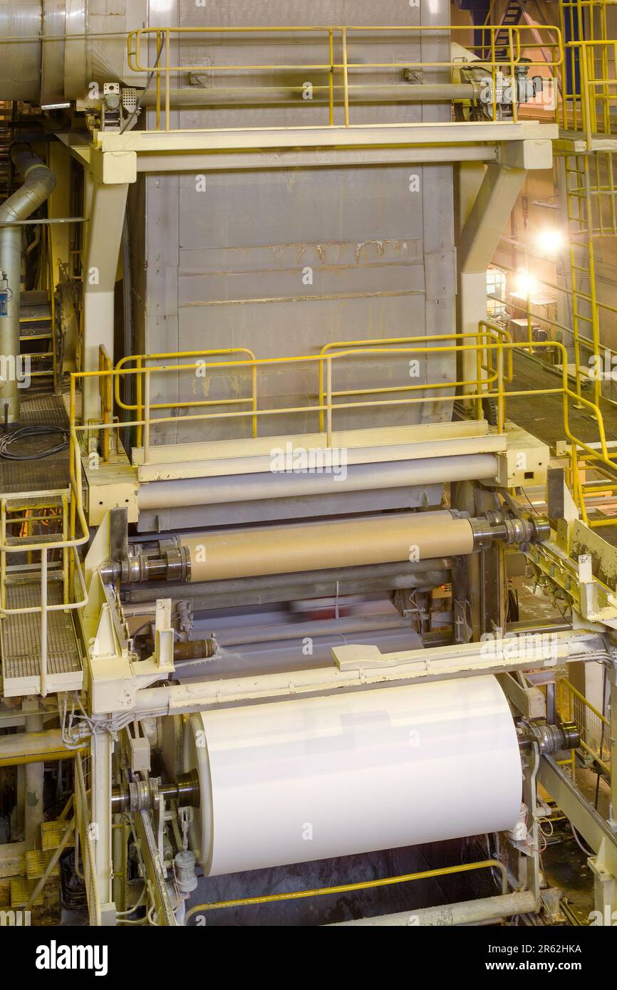 Machines plant hi-res stock photography and images - Alamy