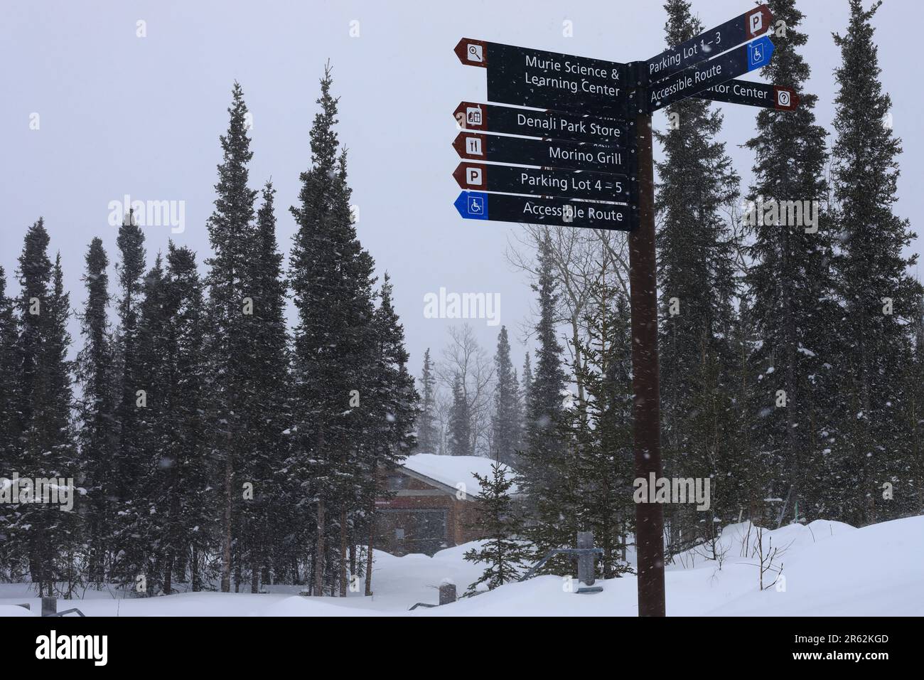 Alaska snow storm hi-res stock photography and images - Alamy