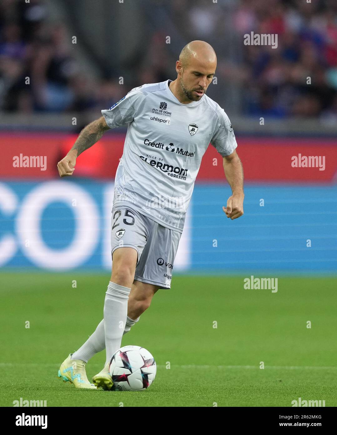 Johan Gastien of Clermont during the Ligue 1 match between Paris Saint ...