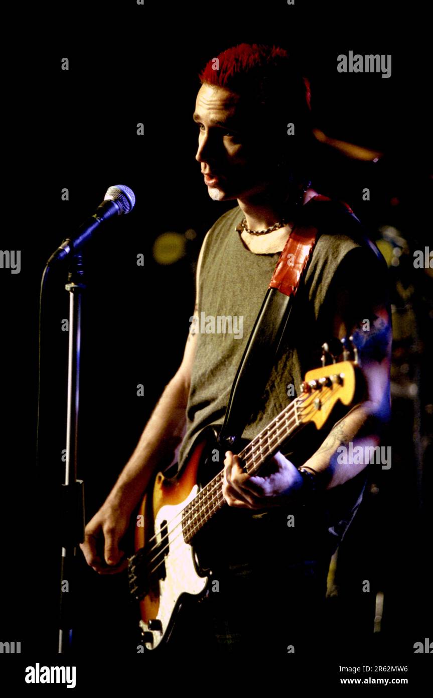 Green day photographs 1997 hi-res stock photography and images - Alamy