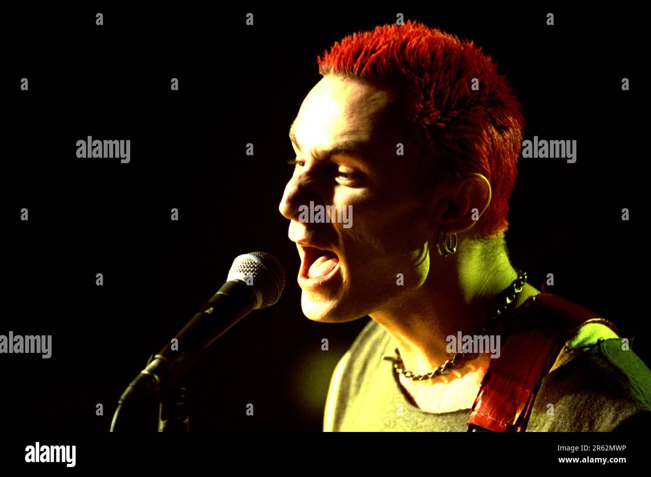 Green day photographs 1997 hi-res stock photography and images - Alamy
