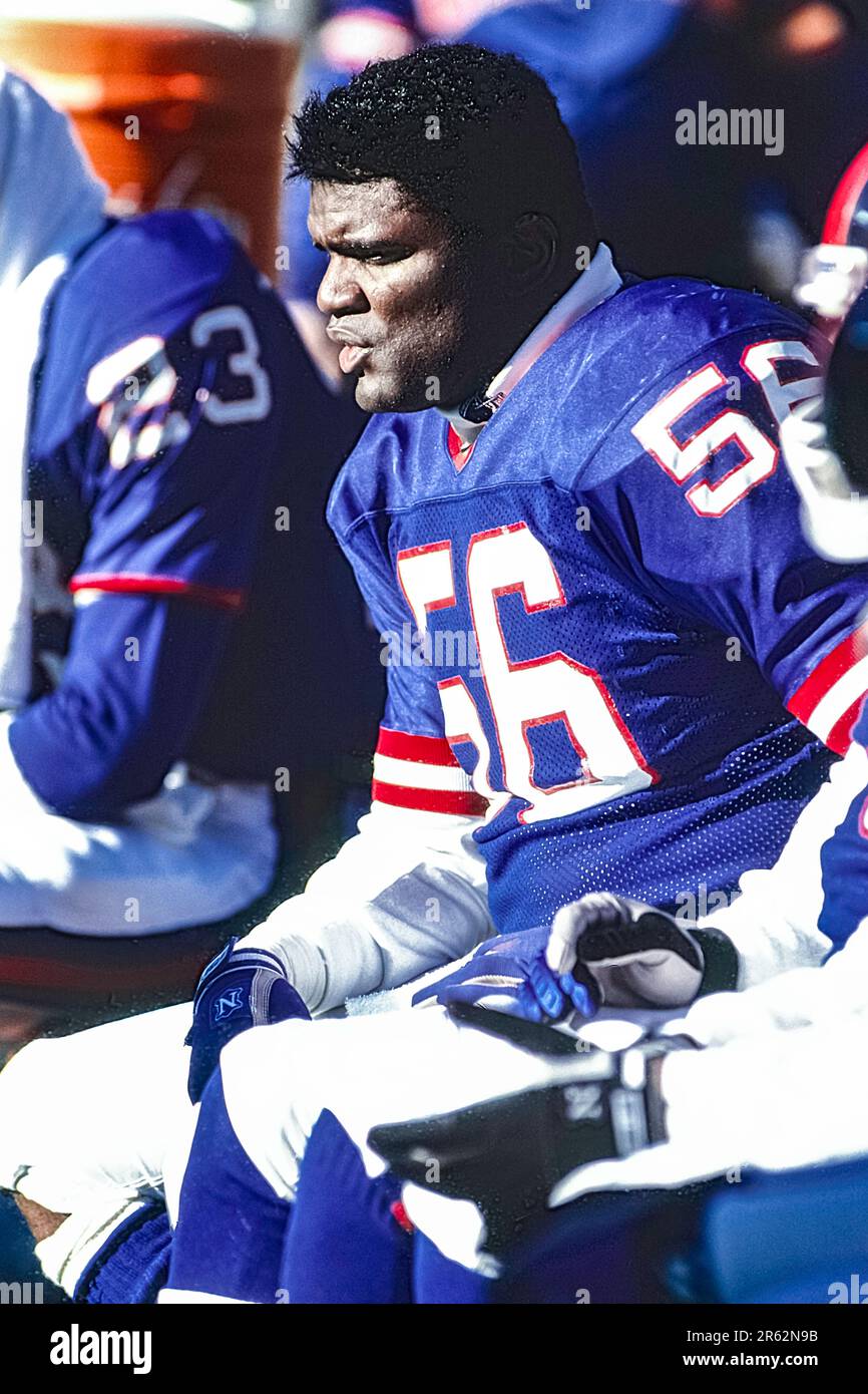 Lawrence taylor football hi-res stock photography and images - Alamy