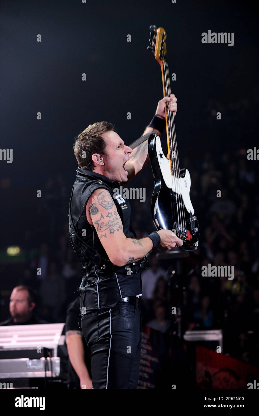 Green day photographs 1997 hi-res stock photography and images - Alamy