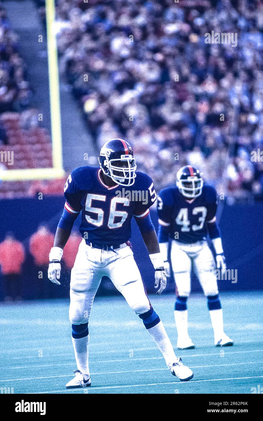 Lawrence taylor football hi-res stock photography and images - Alamy