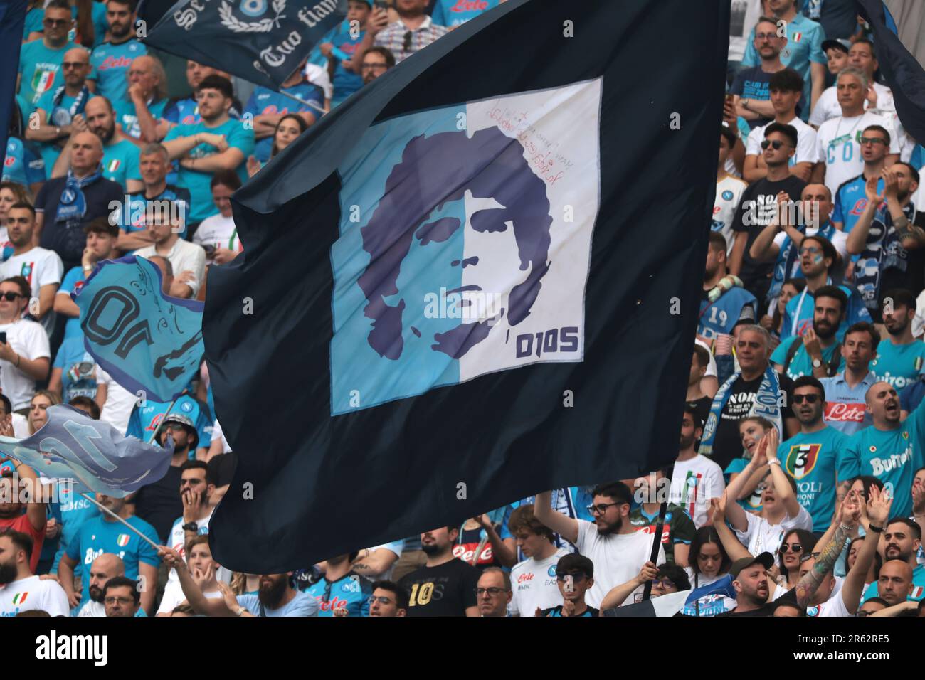 Ssc napoli flag hi-res stock photography and images - Alamy