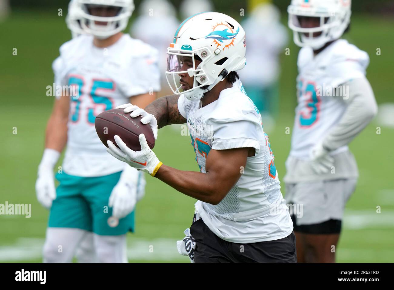Miami Dolphins running back Myles Gaskin runs drills during practice at ...