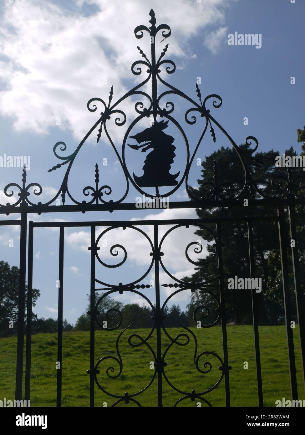 The dragon gate hi-res stock photography and images - Alamy