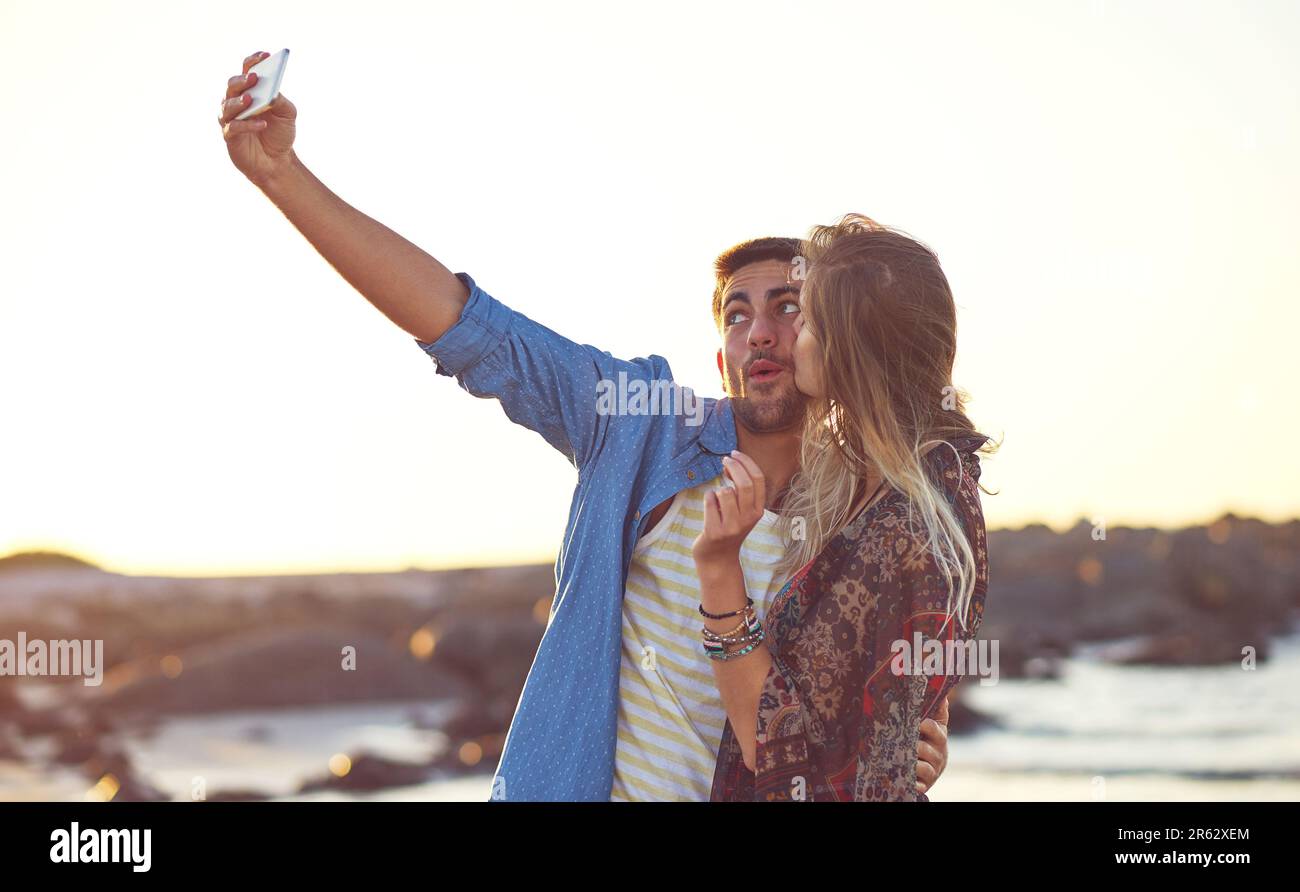Beach Selfies With Bae An Happy Young Couple Taking Selfies At The