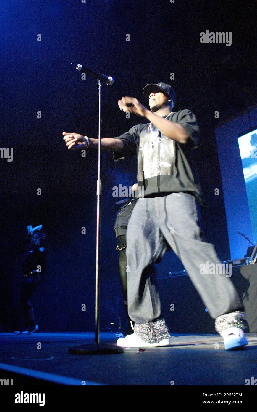 Rihanna and ne yo hi-res stock photography and images - Alamy