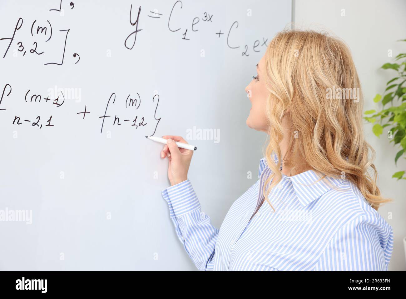Whiteboard math hi-res stock photography and images - Alamy