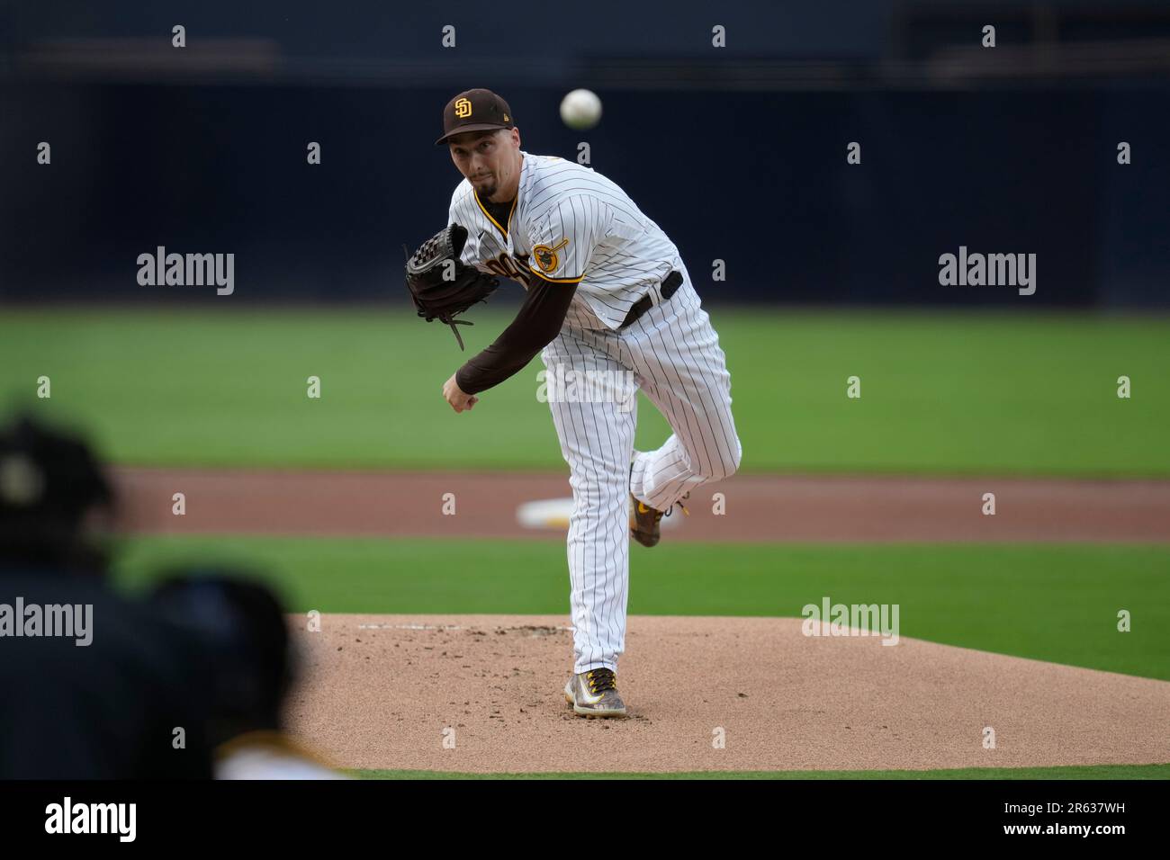 San Diego Padres starting pitcher Blake Snell works against a Chicago ...