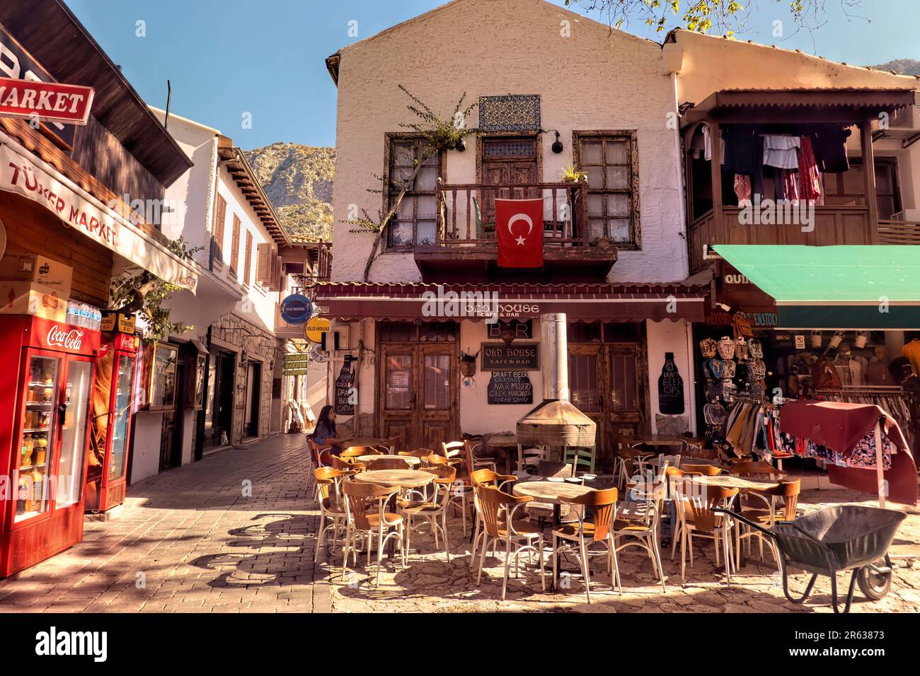 Cute cafe in the main square of Kaş, Turkey Stock Photo - Alamy