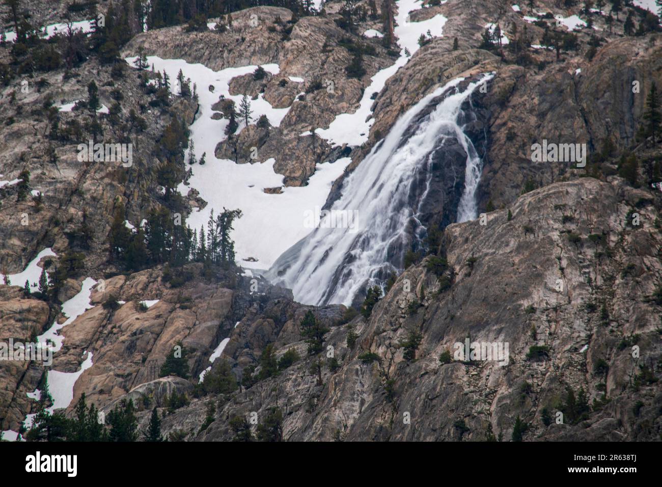 Waterfalls in mono hi-res stock photography and images - Alamy
