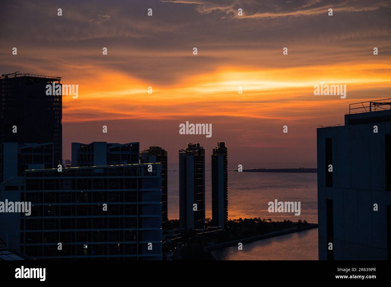 Lose grip hi-res stock photography and images - Alamy