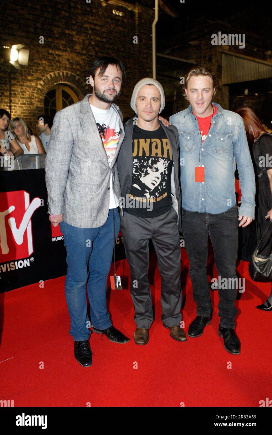 Underbelly cast members The MTV Australia Awards 2008. Sydney ...