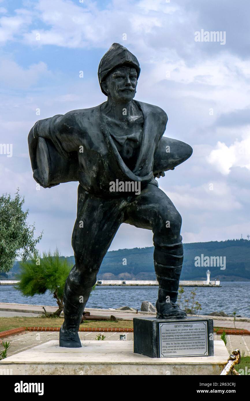 A statue in Memorial Park at Eceabat in Turkiye of Ottoman war hero ...