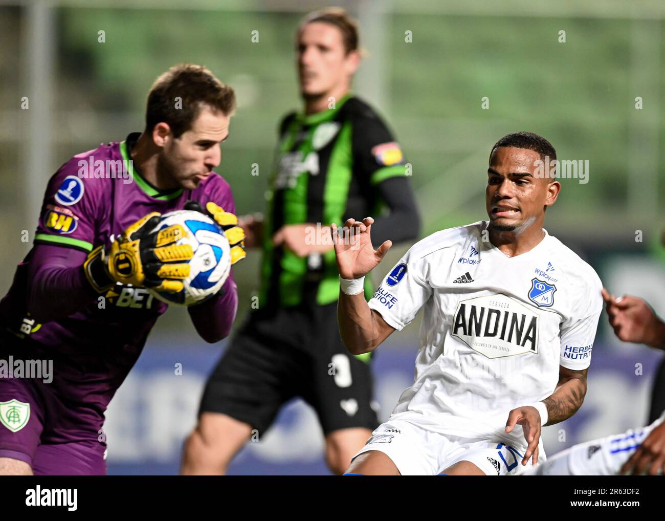 Millonarios f hi-res stock photography and images - Alamy