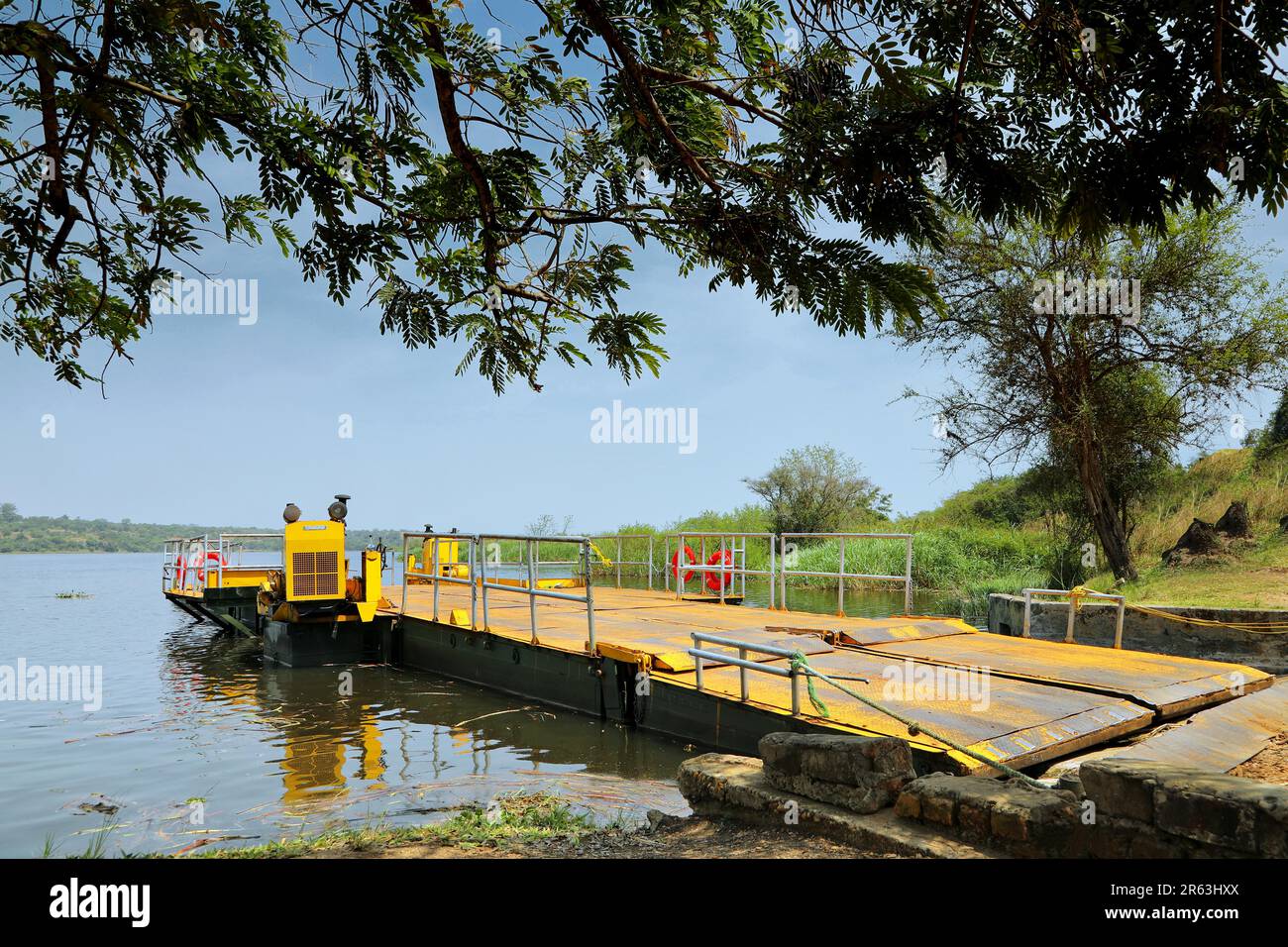 Ferry across the Nile, Murchison Falls National Park Uganda Stock Photo ...