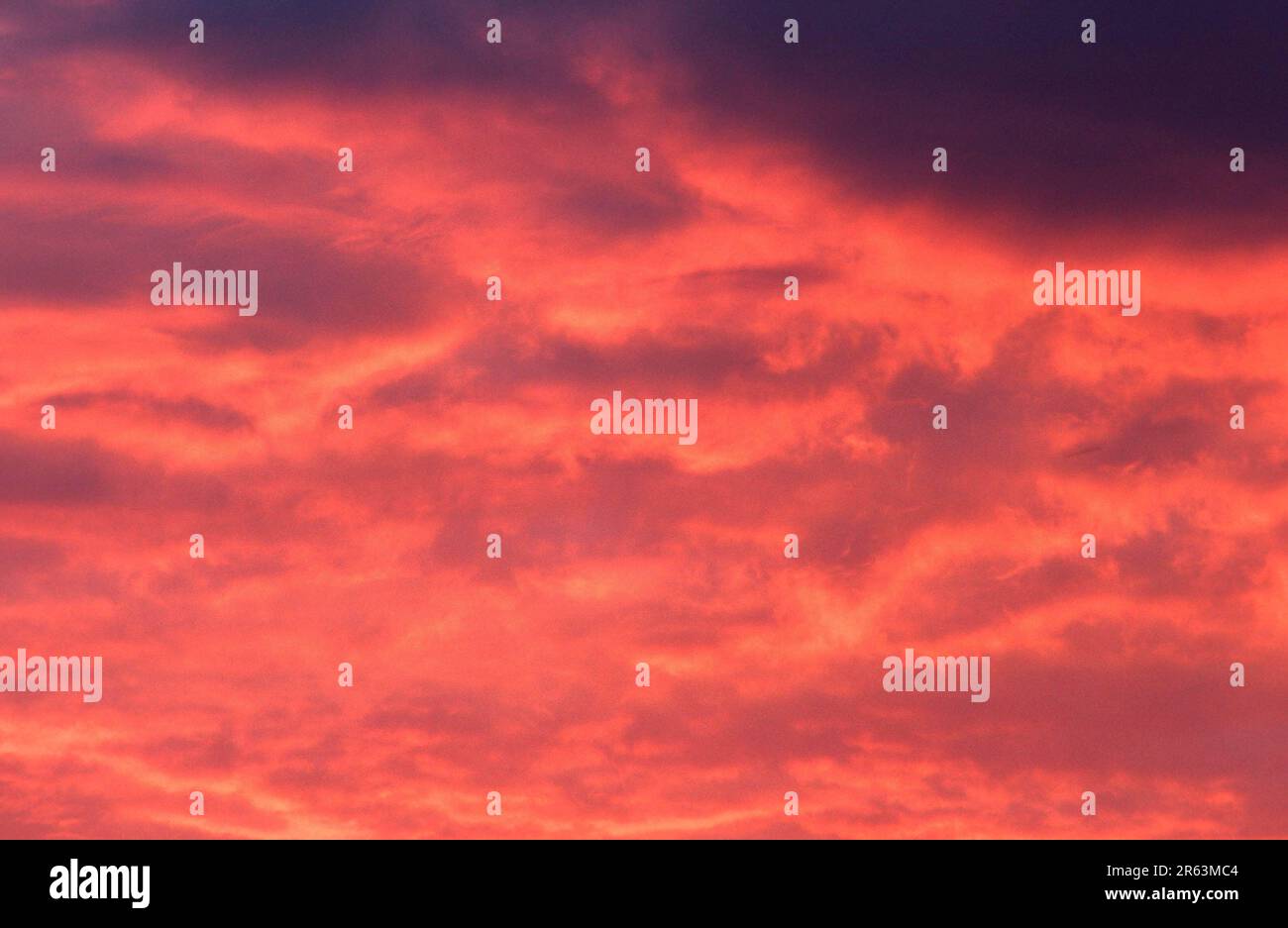 Landscape format dusk hi-res stock photography and images - Alamy