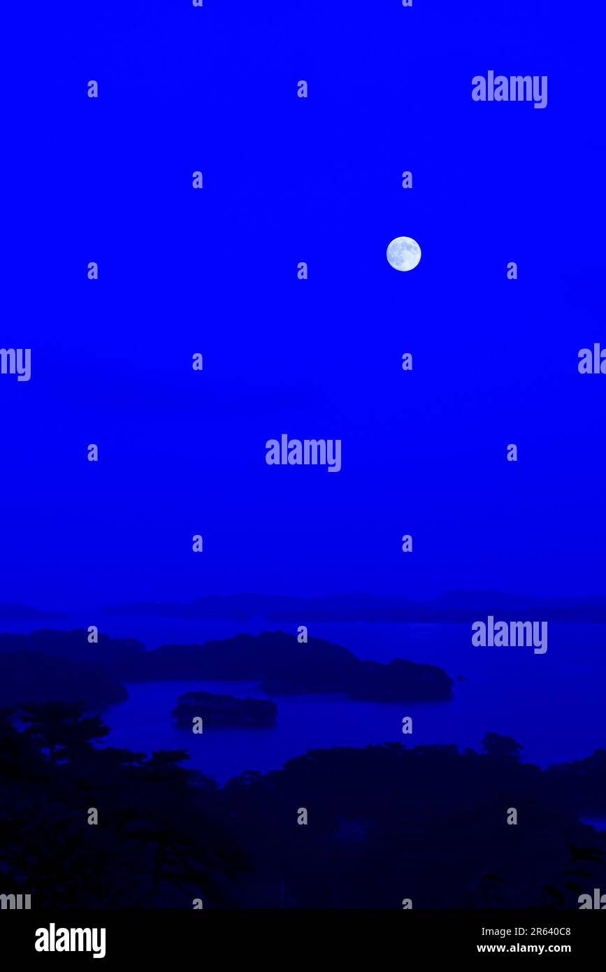 Mid autumn night japan hi-res stock photography and images - Alamy