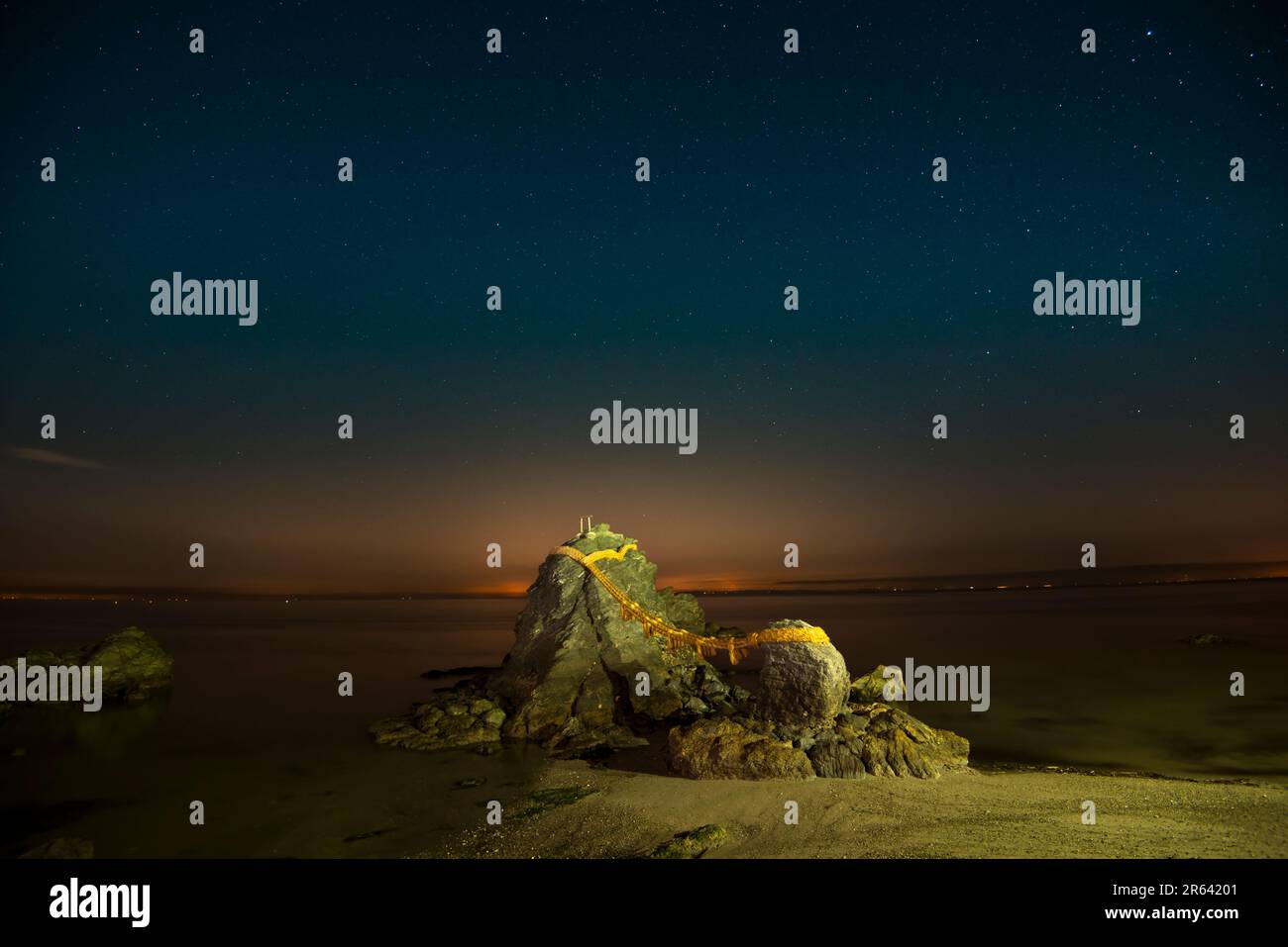 Married Couple Rocks and Starry Sky Stock Photo - Alamy