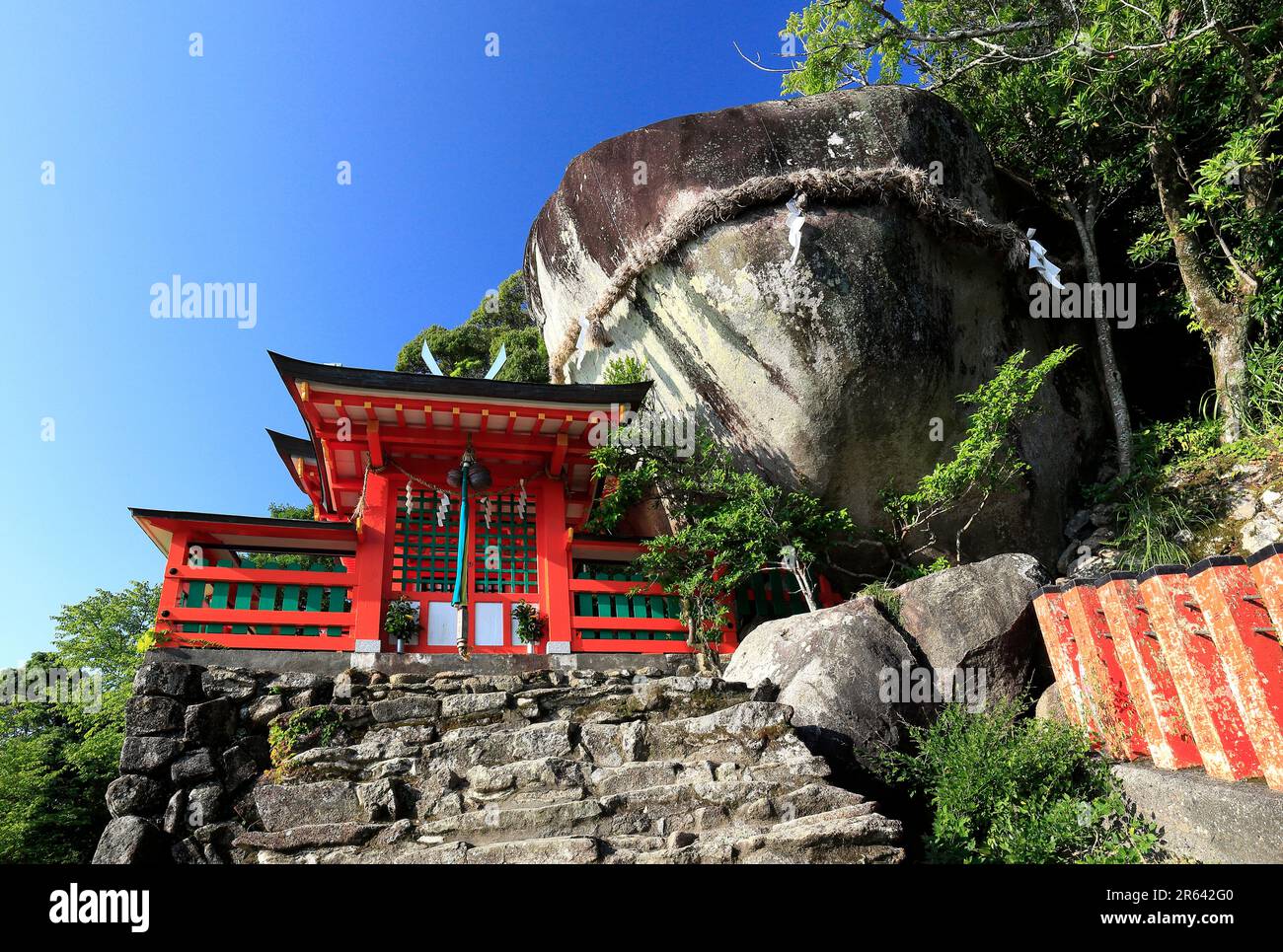 Kamikura Shrine and Gotobiki Rock Stock Photo - Alamy
