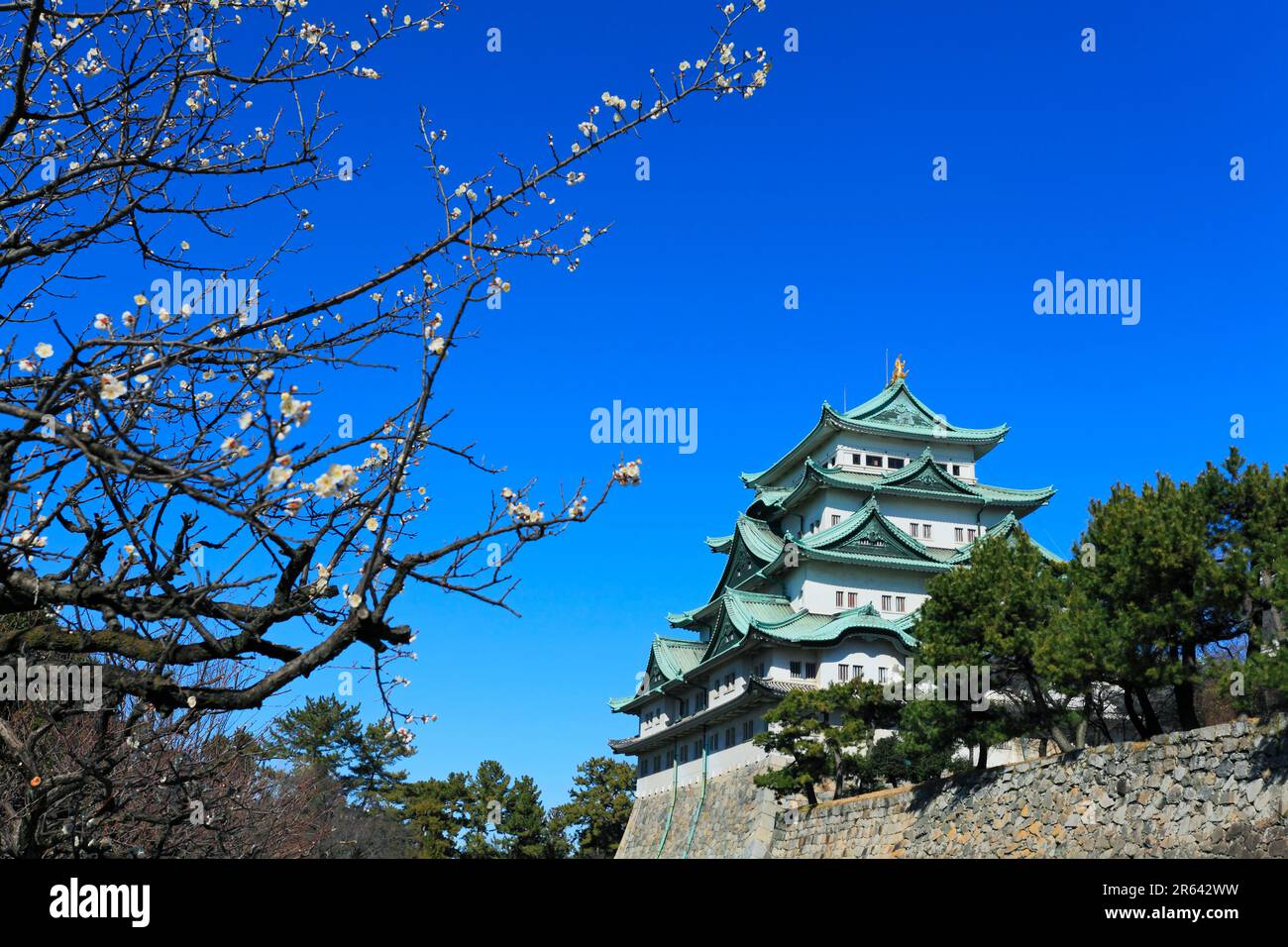 Japanese building sites hi-res stock photography and images - Alamy