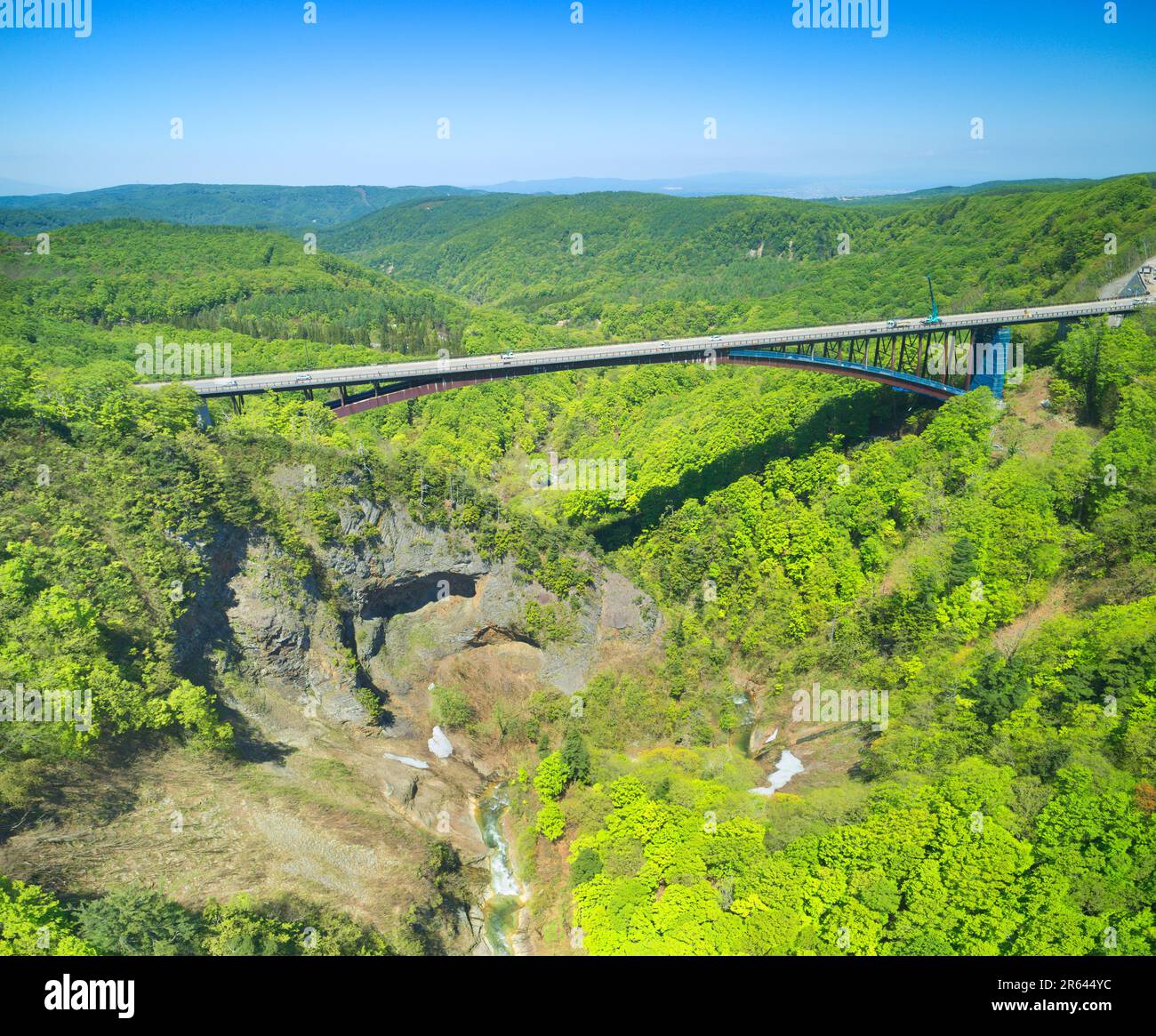 Fresh green Jogakura Valley and Jogakura Bridge Stock Photo - Alamy