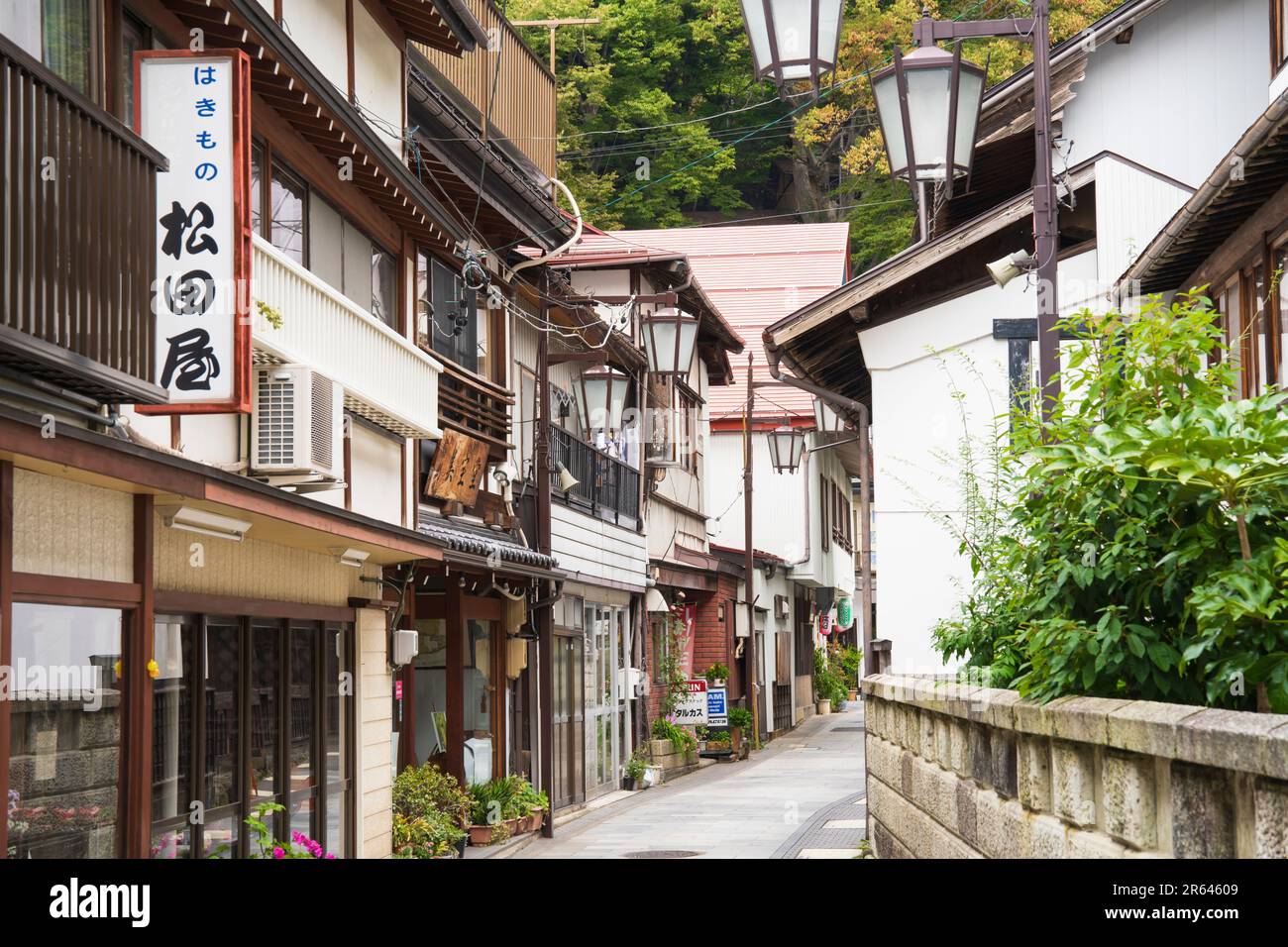 The hot spring resort of Shibu Onsen Stock Photo - Alamy