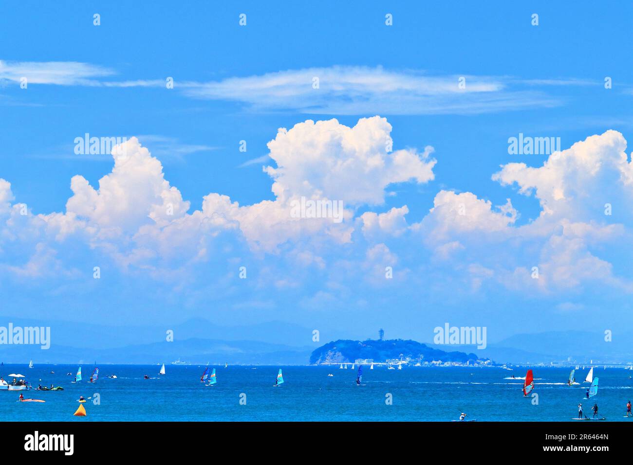 Shonan bay hi-res stock photography and images - Alamy