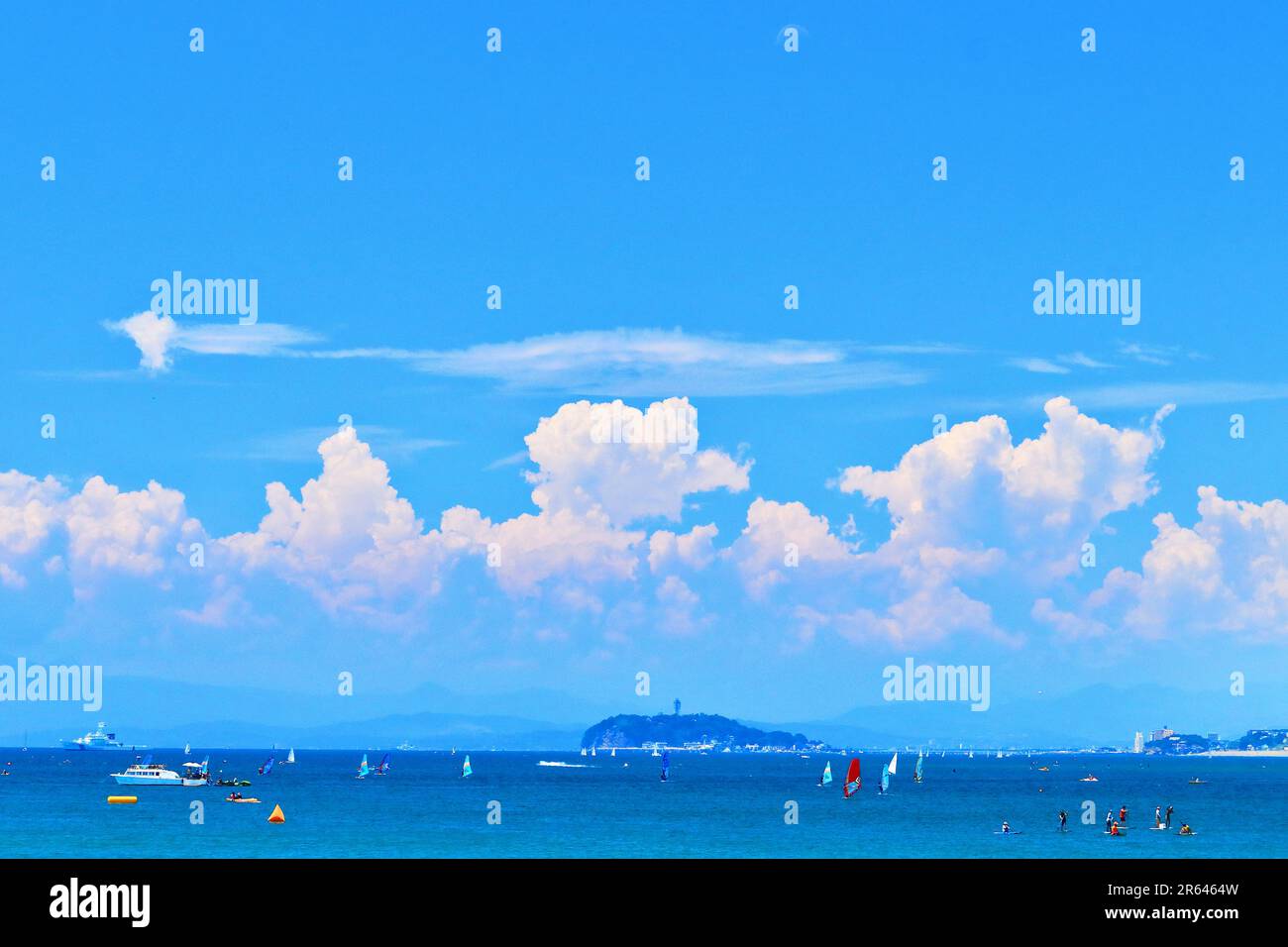Shonan bay hi-res stock photography and images - Alamy