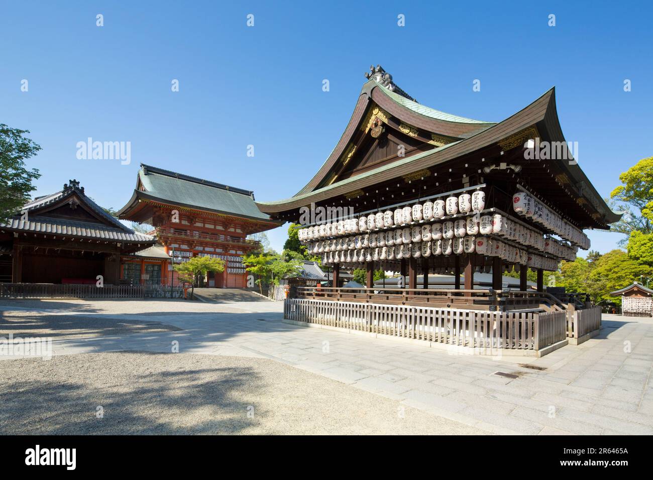 Yasaka hall hi-res stock photography and images - Alamy