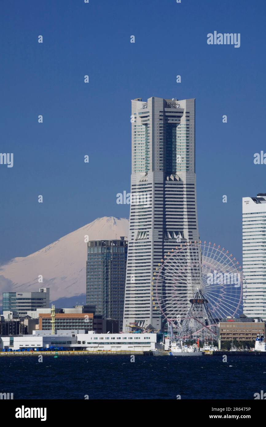 Landmark Tower and Mt. Fuji Stock Photo - Alamy