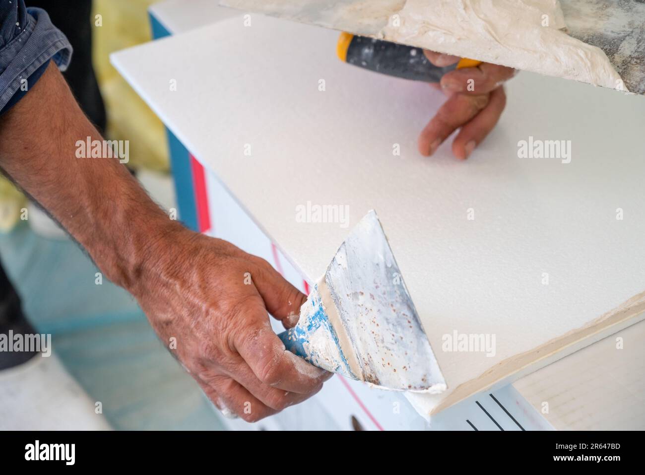 Styrofoam ceiling tiles hi-res stock photography and images - Alamy