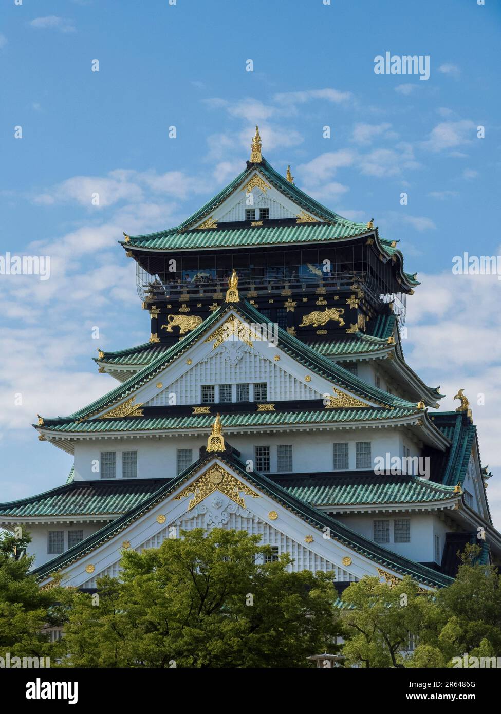 Castle tower of Osaka Castle Stock Photo - Alamy