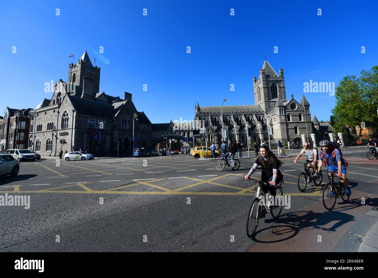 The Christ Church Cathedral and the Dublina museum in Dublin, Ireland ...