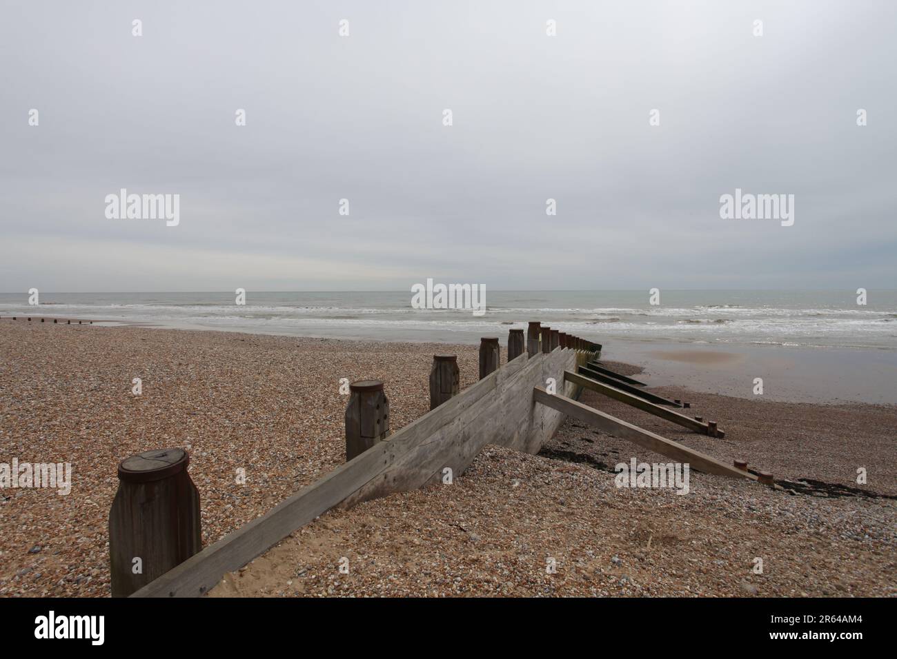 Wooden beach groyne Stock Photo - Alamy