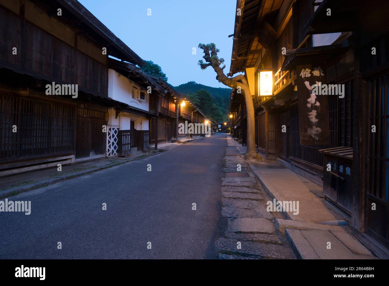 Edo period street hi-res stock photography and images - Alamy