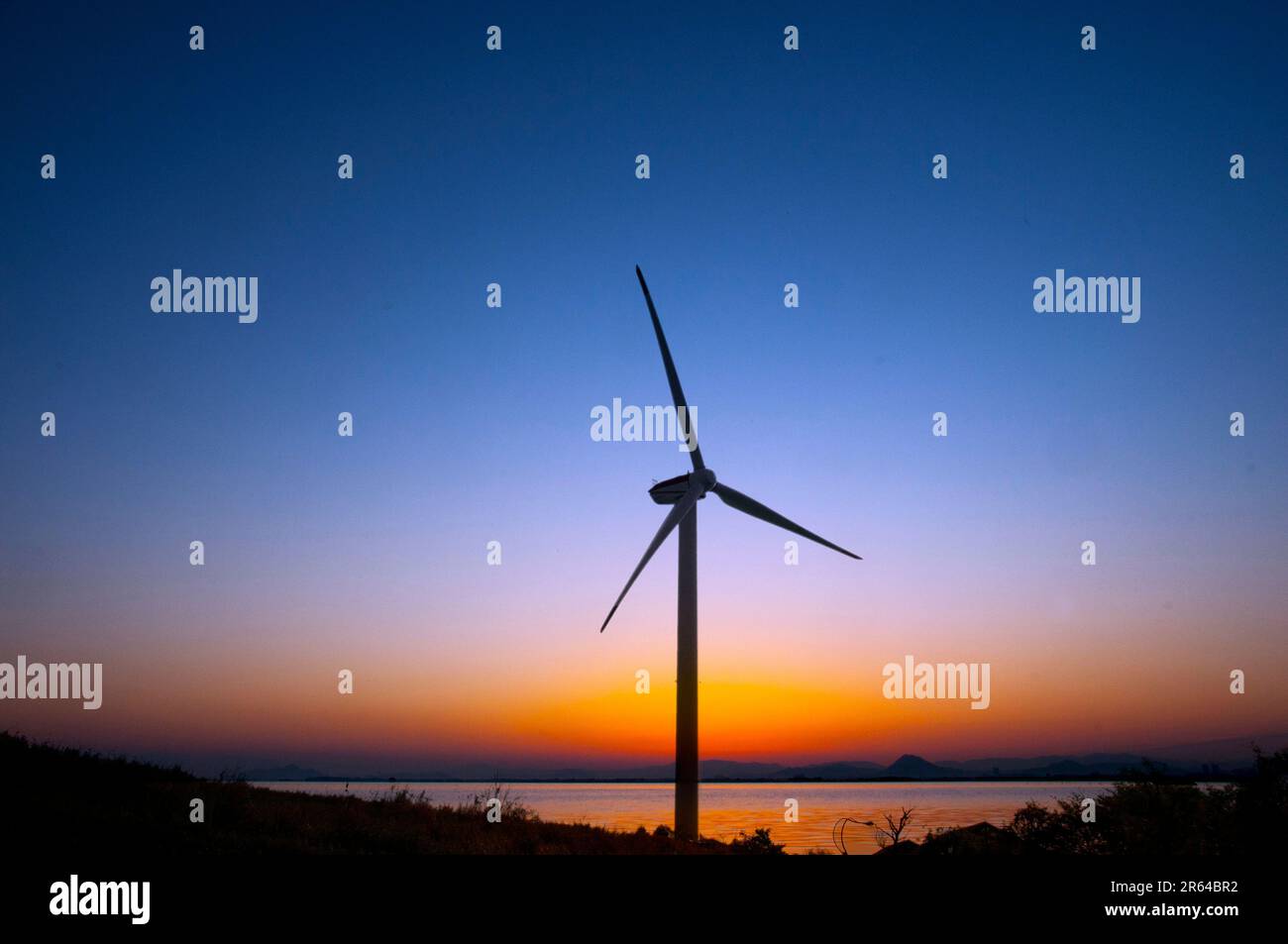 Energy synthesis hi-res stock photography and images - Alamy