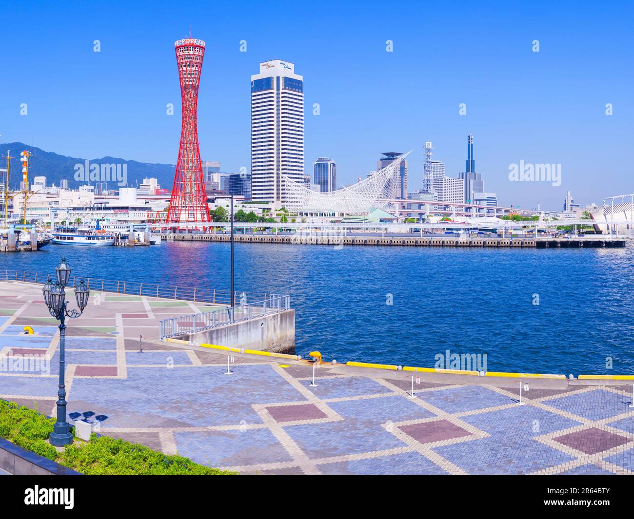 Blue sky and Meriken park Stock Photo - Alamy