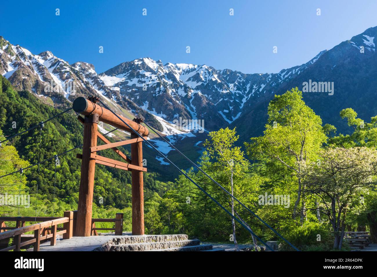Kamikochi Kappa Bridge and?Hotaka Mountain Range Stock Photo - Alamy