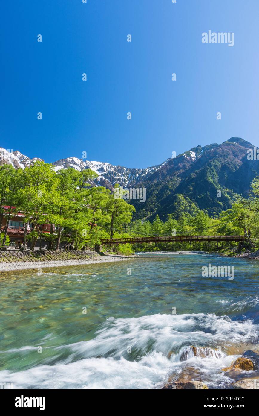 Kamikochi Kappa Bridge and?Hotaka Mountain Range Stock Photo - Alamy