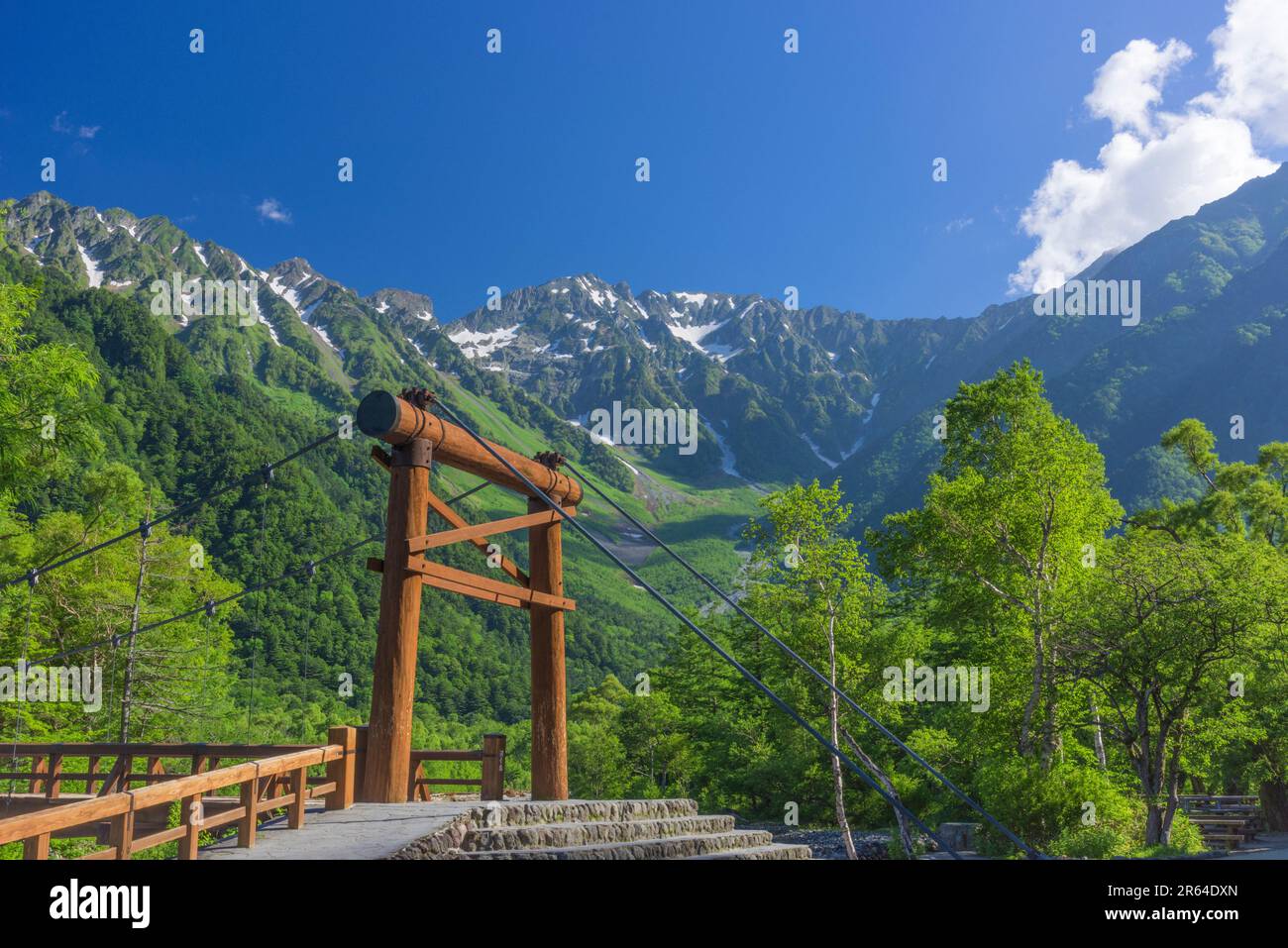 Kamikochi Kappa Bridge and?Hotaka Mountain Range Stock Photo - Alamy