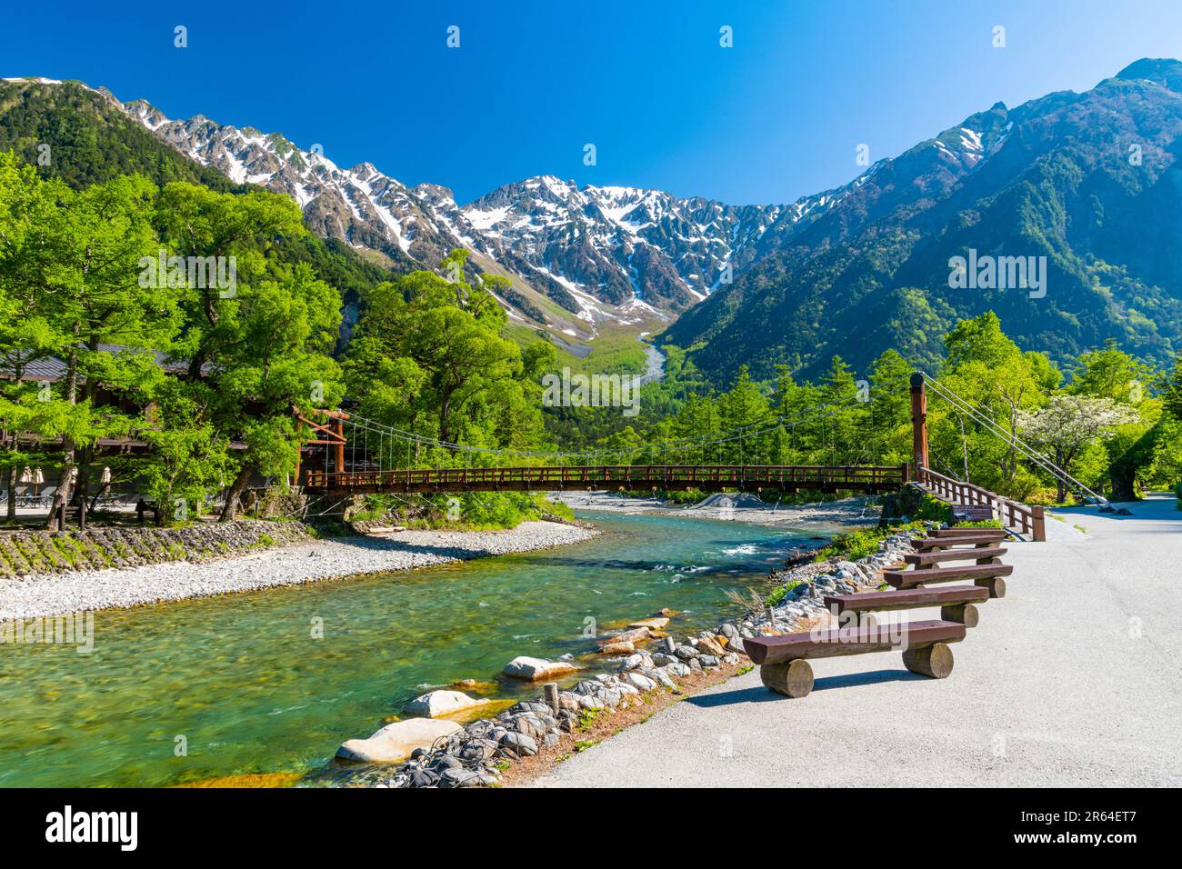 Kamikochi Kappa Bridge and?Hotaka Mountain Range Stock Photo - Alamy