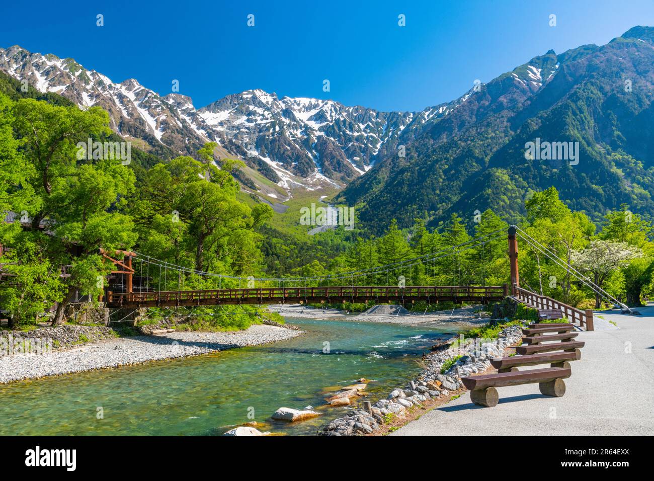 Kamikochi Kappa Bridge and?Hotaka Mountain Range Stock Photo - Alamy