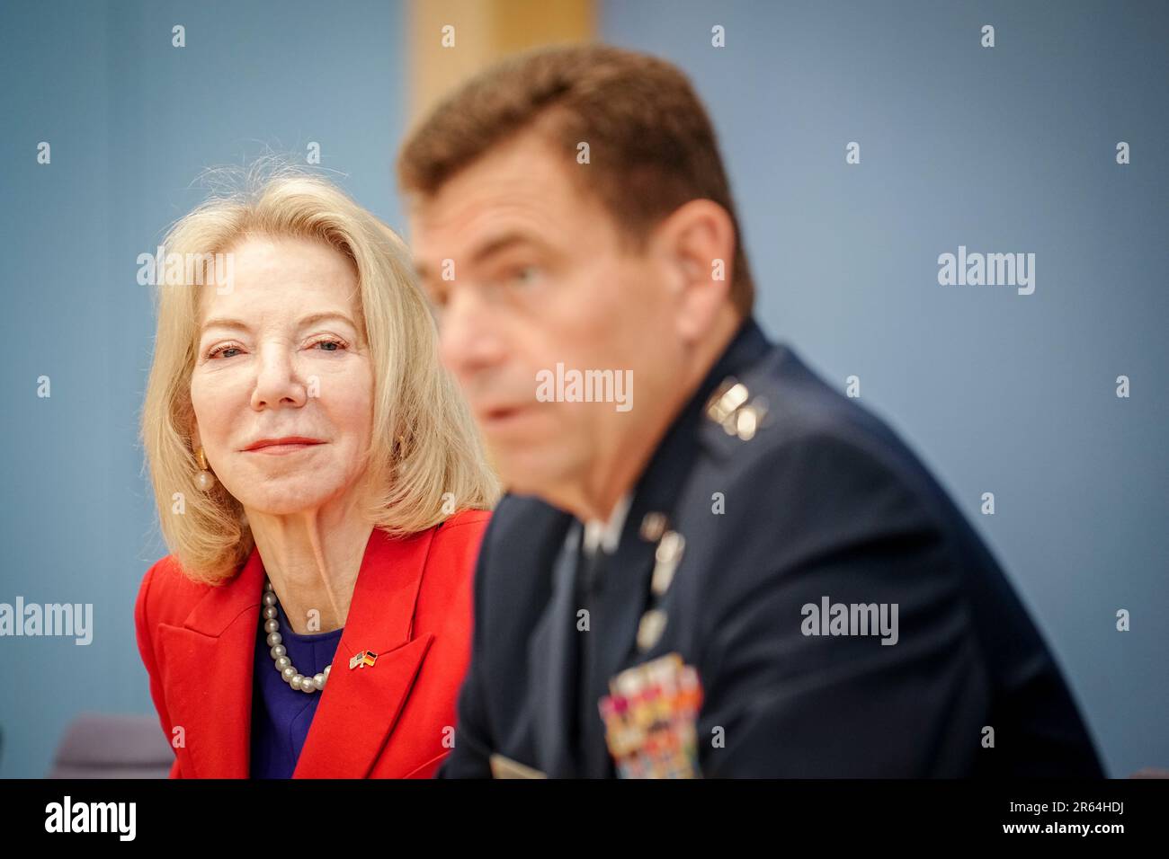 07 June 2023, Berlin: Amy Gutmann, U.S. ambassador, and Michael A. Loh ...