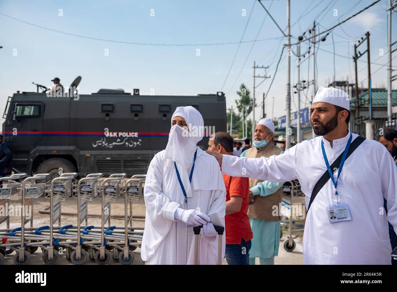 Srinagar, India. 07th June, 2023. Pilgrims leave for the annual ...