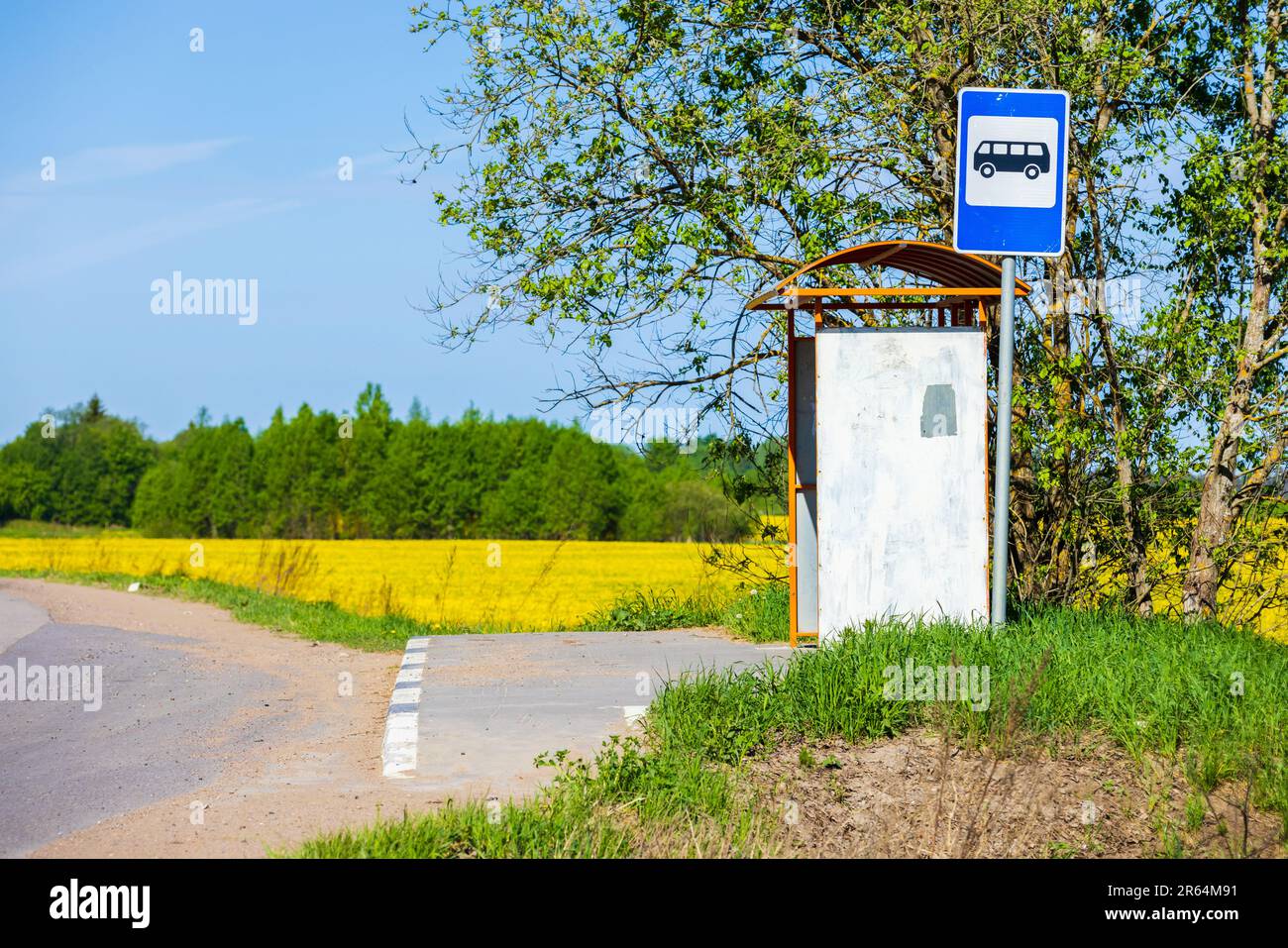 Bus stop sign board hi-res stock photography and images - Alamy